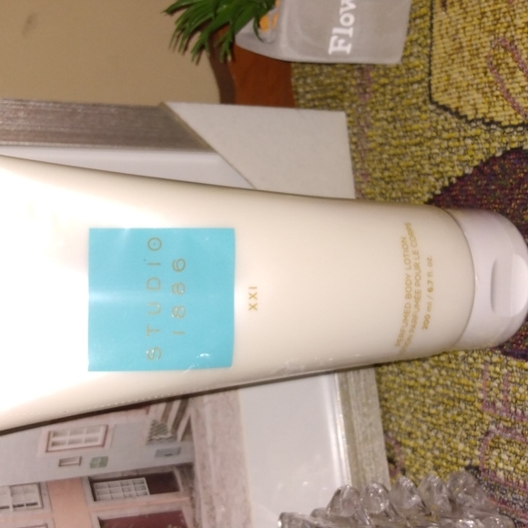Avon | Bath & Body | Studio 886 Perfumed Body Lotion | Poshmark